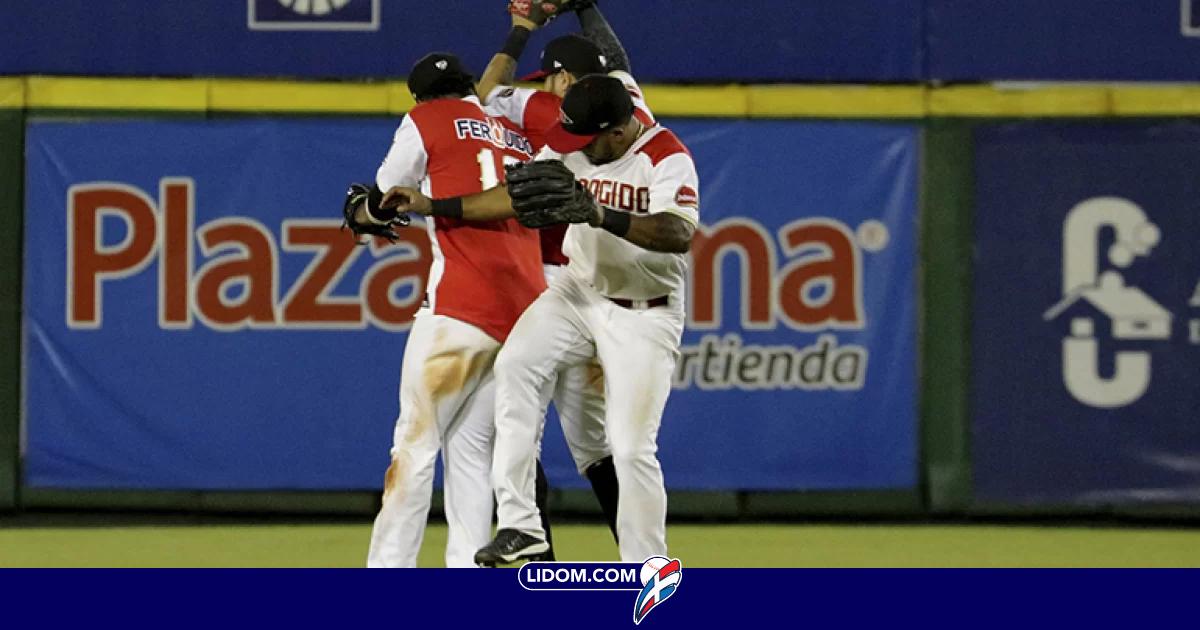 Leones doblegan a Águilas | Lidom