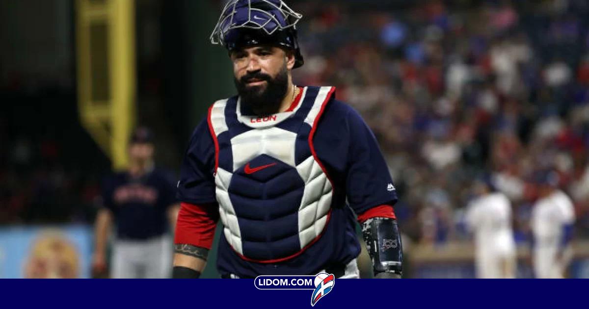 Receptor Sandy León llega este jueves para Licey | Lidom