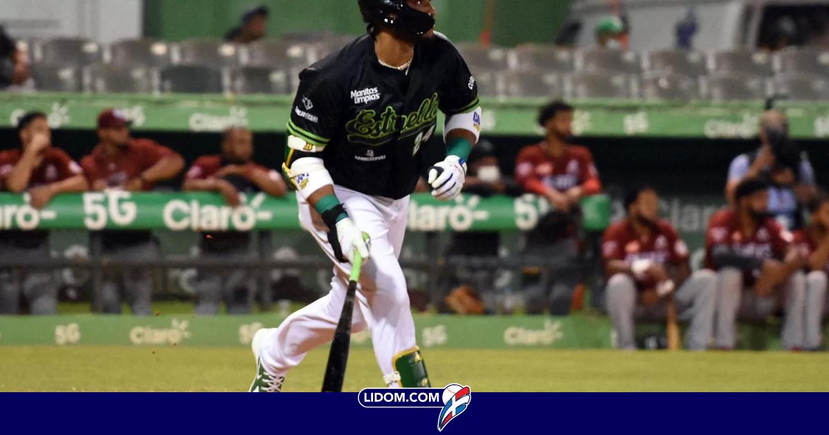 Estrellas acaban con Gigantes al blanquearlo 8-0; Canó consigue jonrón ...