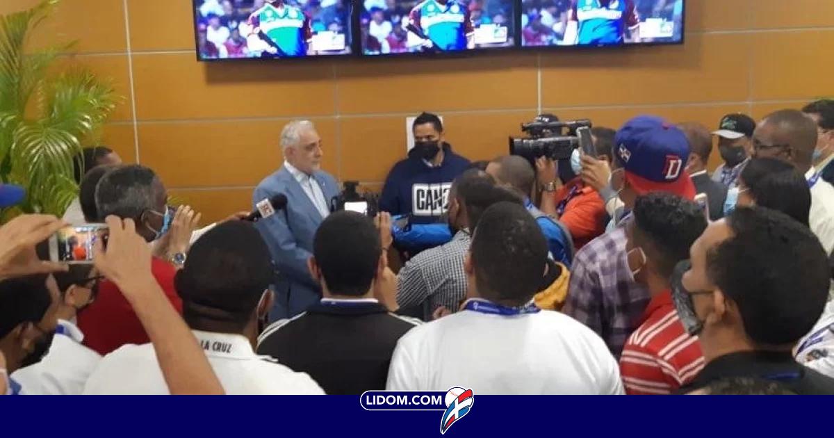 LIDOM felicita a periodistas por celebrar su Día Nacional | Lidom