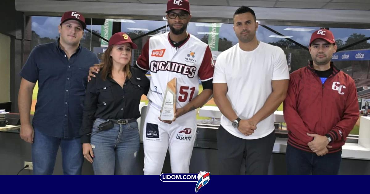 Mel Rojas Jr. y Paolo Espino, seleccionados MVP de la Semana | Lidom