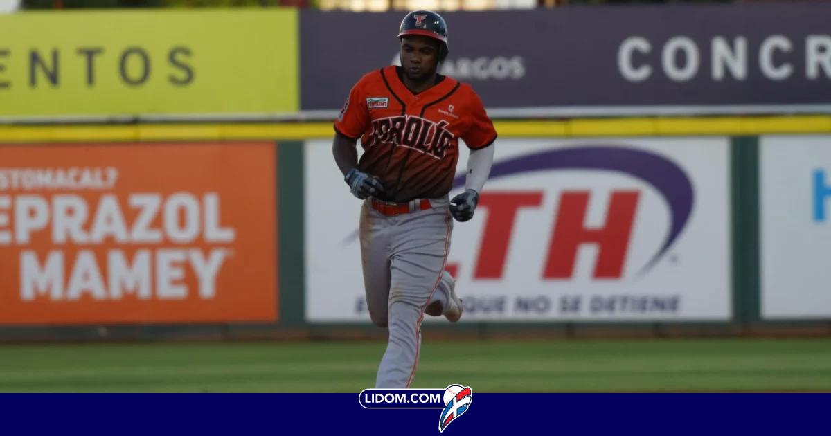 Pablo Reyes conecta su tercer jonrón en triunfo de los Toros | Lidom