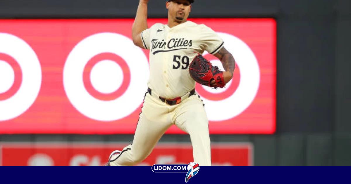 Johan Durán a uno de José Leclerc y Miguel Batista | Lidom